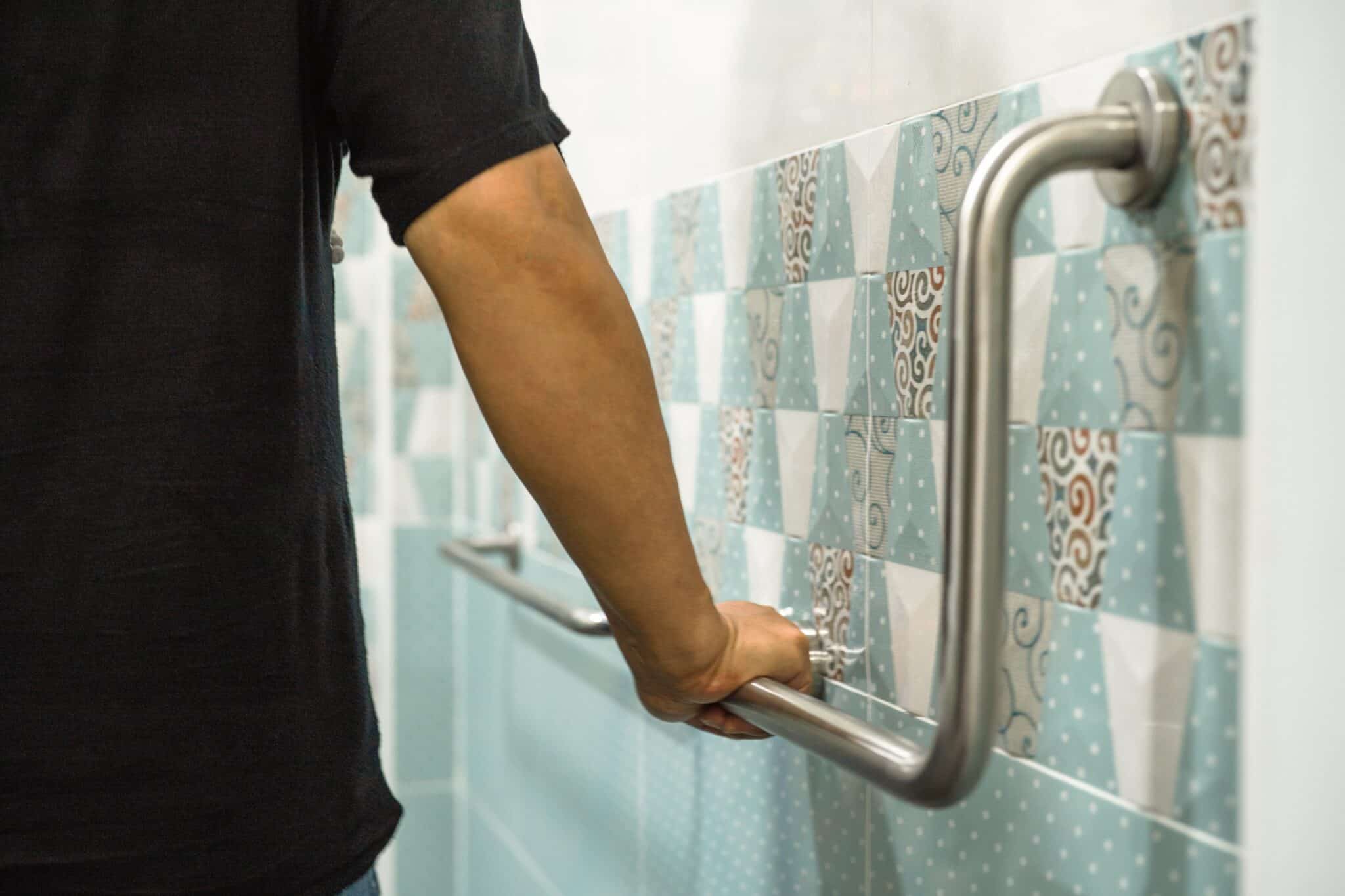 ADA Grab Bar Requirements in California
